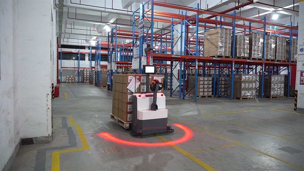 Smart Logistics on the Rise: Reeman AMR Autonomous Forklift Launches 15 ...
